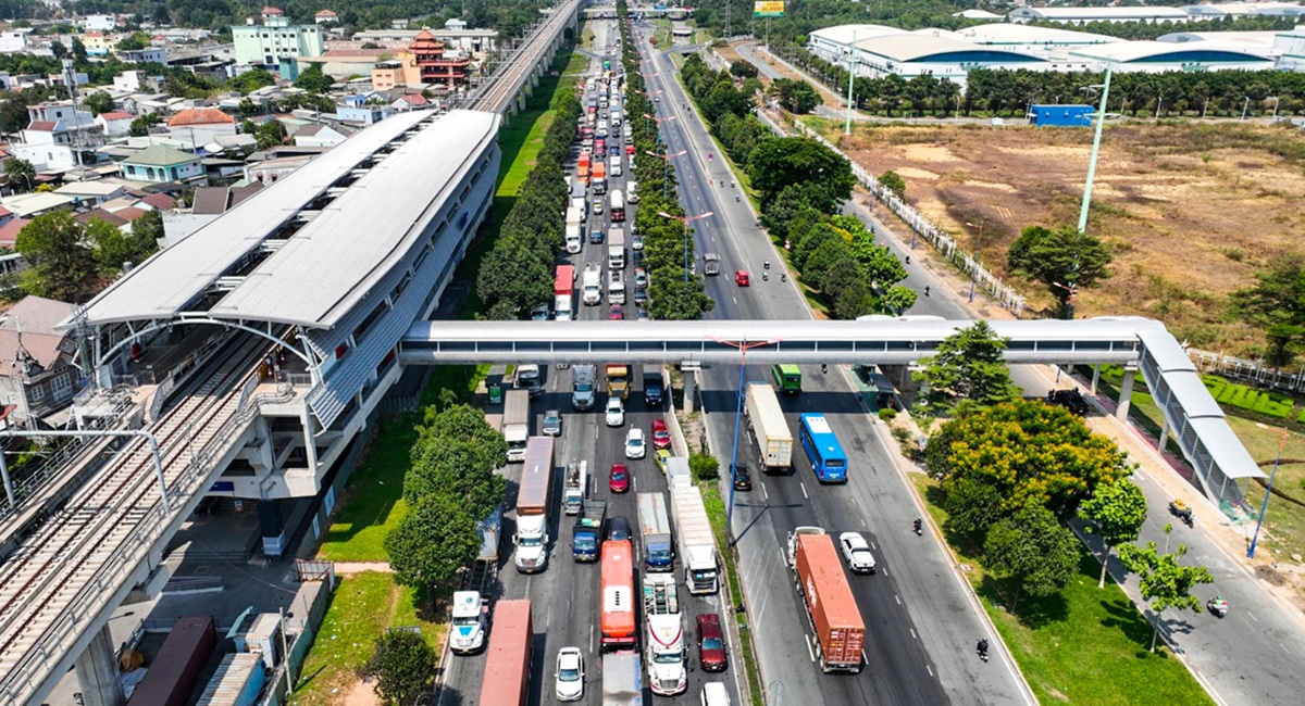 Ho Chi Minh City spends over 53 billion VND to install 8 elevators and ...